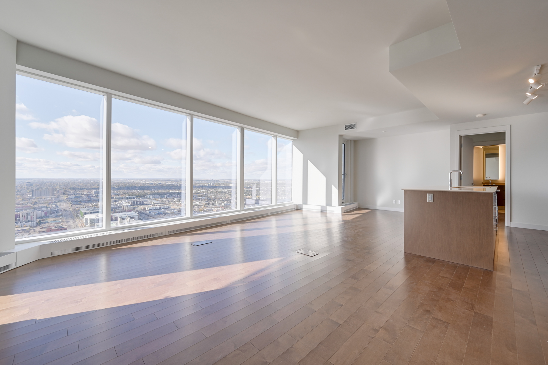 Legends Private Residences for Rent | McLeod Realty