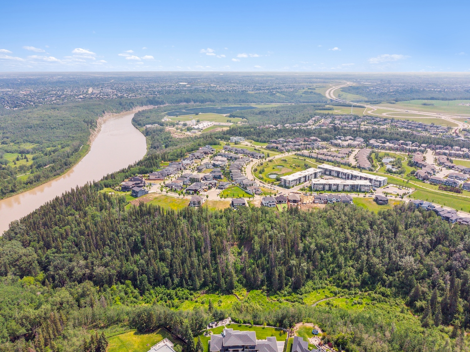 Cameron Heights Luxury Apartment Living | Oneka Land Company