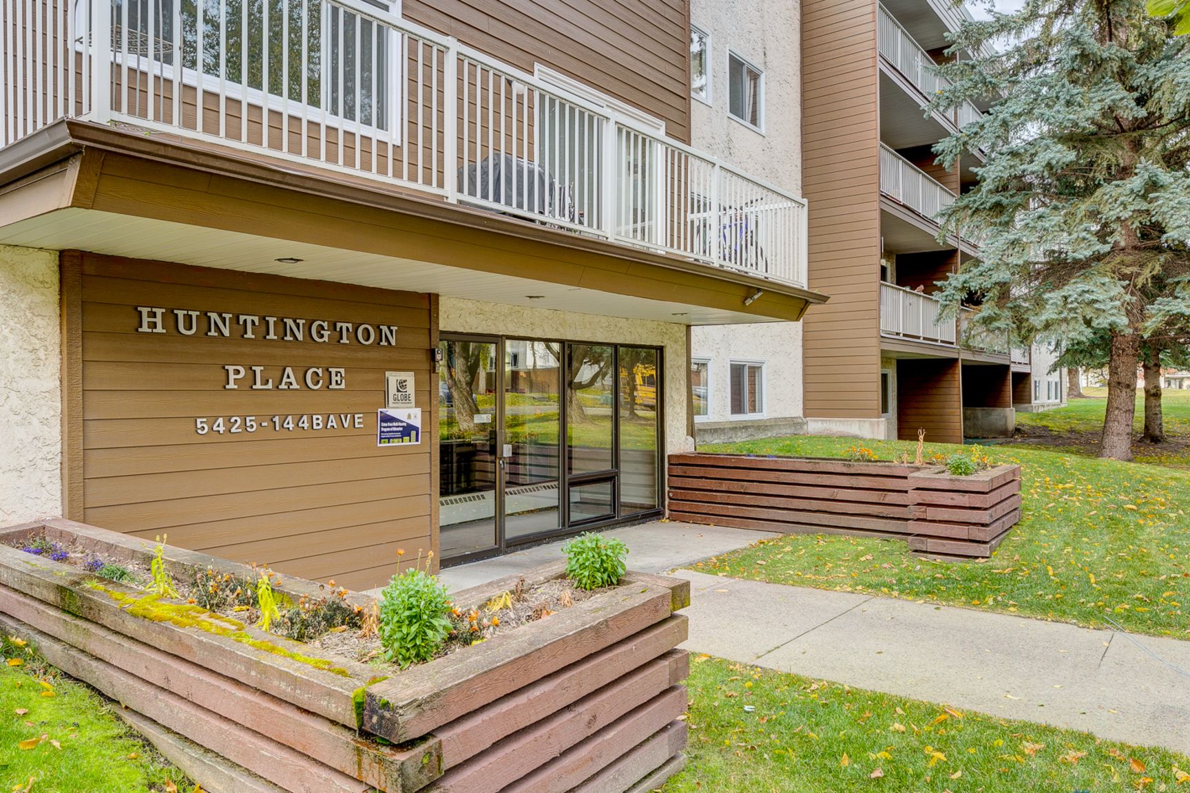 Huntington Place | Edmonton Apartment Rental | unitiiPM Inc.