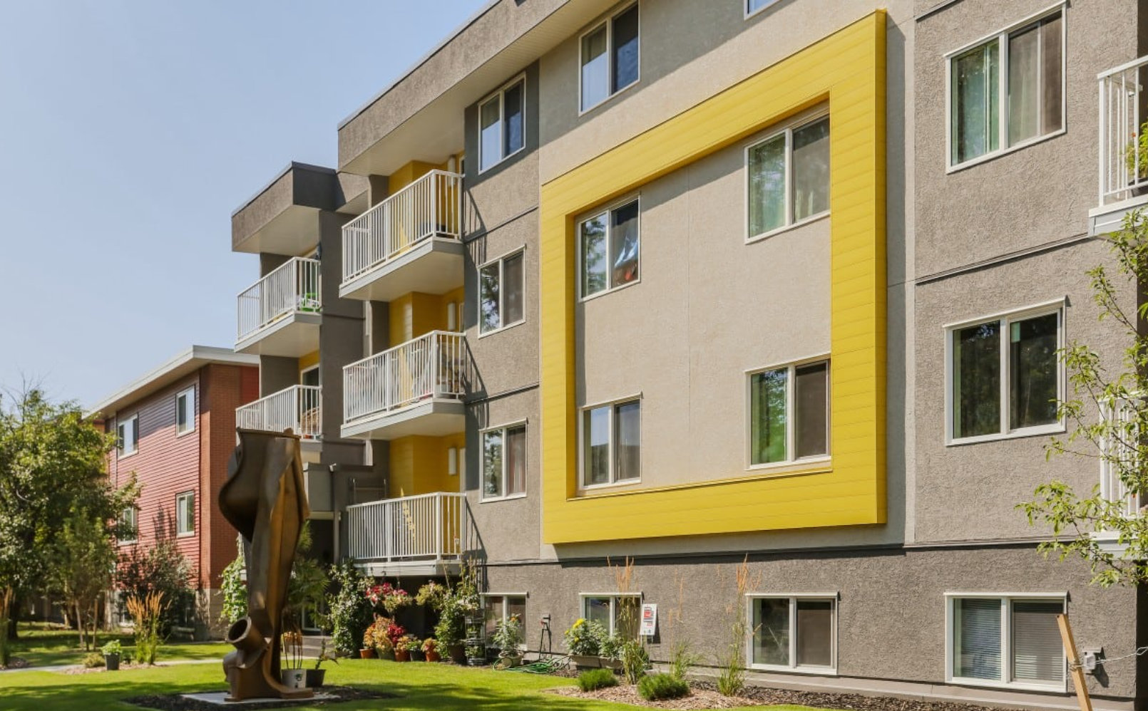 Carnegie Court | Edmonton Suites For Rent | unitiiPM Inc.