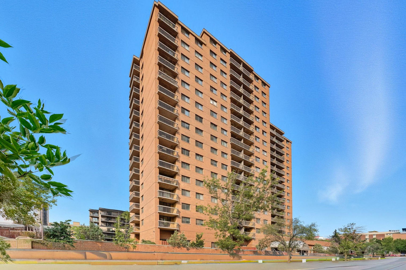 Chelsea Estates Calgary Apartments For Rent | unitiiPM Inc.