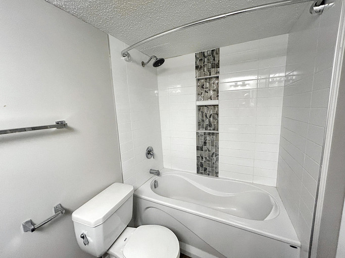 Chelsea Estates Apartments for rent Calgary | UnitiiPM Inc.