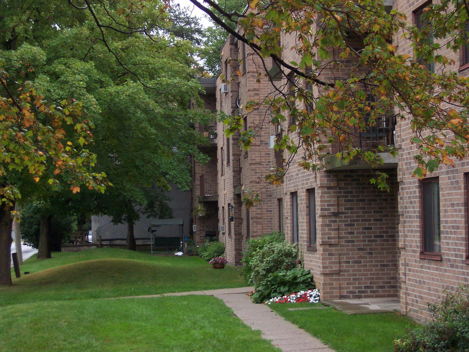 Rentals.ca Fergus Apartments, Condos and Houses For Rent