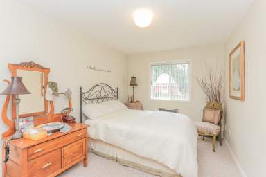 Beech Place Apartments - Lucan ON | York Property Management